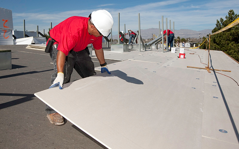 ISOGARD™ HD : panneau de recouvrement pour toiture