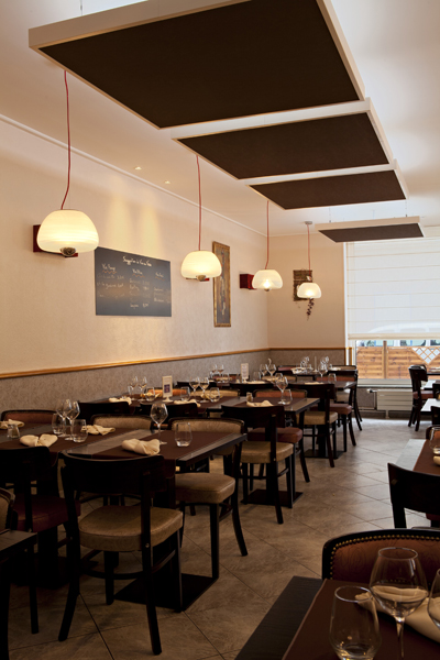 Quick-Lock® Insula 76A, un concept innovant de plafond îlot avec cadre