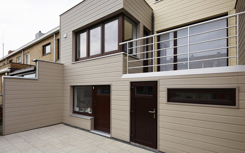 Bardage double clin structuré en PVC cellulaire 300 mm pour murs ...